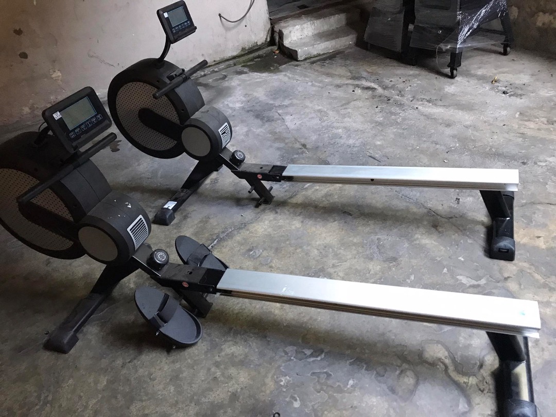 2 units Crane Air Resistance Rowing Machine Package as is, Sports ...