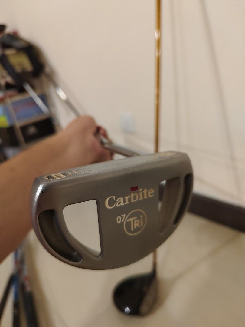 Carbite TRI Putter, Sports Equipment, Sports & Games, Golf on Carousell