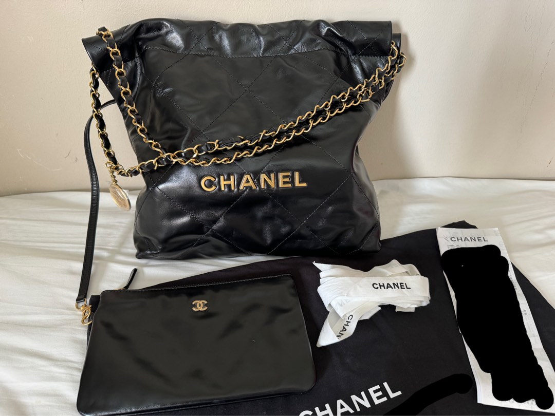 Chanel 22 Small Handbag Caviar & Gold-Tone Metal Black Trash bag ...