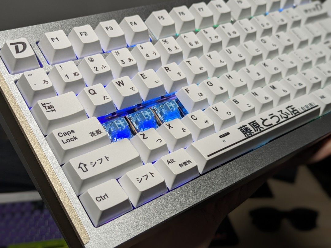 Custom Aluminum Chassis Mechanical Keyboard lubed (AkkoB3 Cream Blue ...