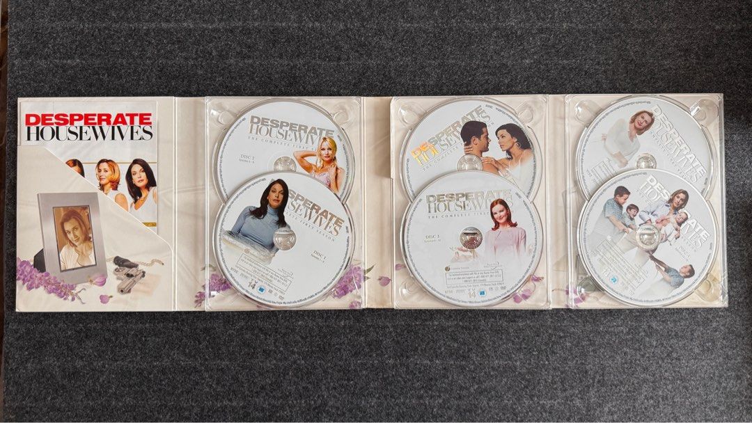 Desperate Housewives Season 1 (6 DVDS set), Hobbies & Toys, Music ...