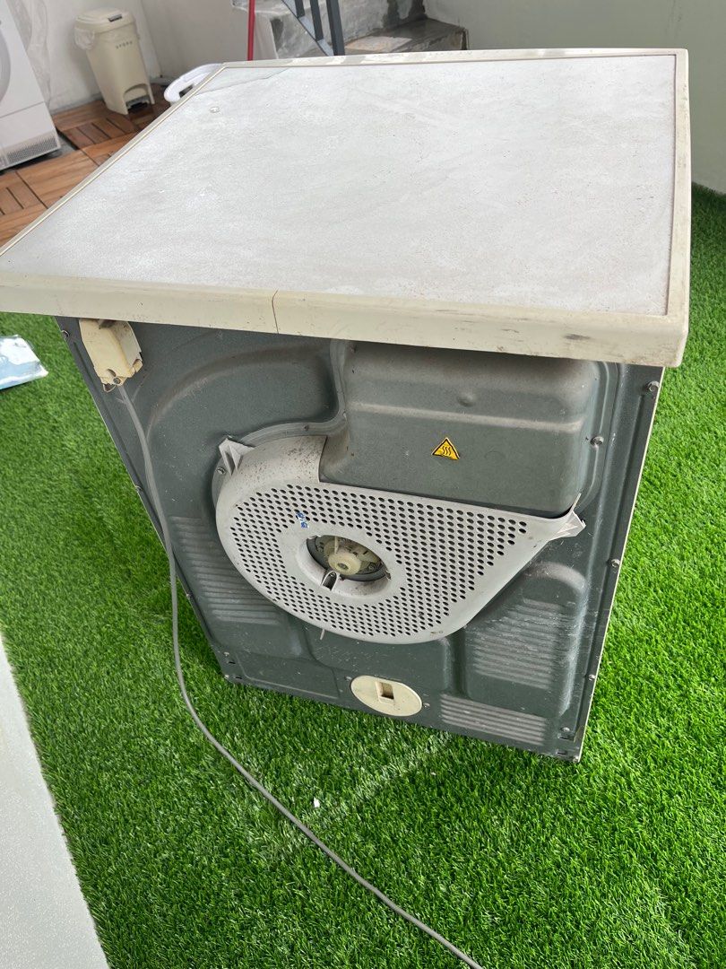 Electrolux Dryer 7kg, TV & Home Appliances, Washing Machines and Dryers on Carousell