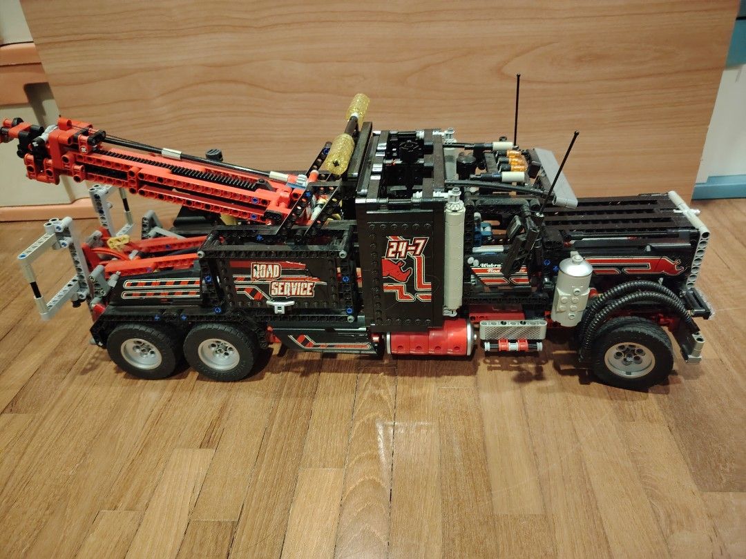 Lego Technic 8285 Tow Truck [Genuine], Hobbies & Toys, Toys & Games on ...