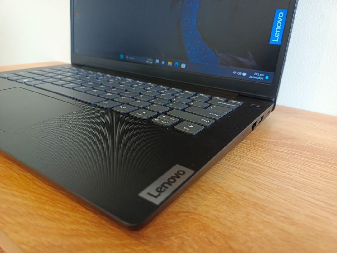 Lenovo V14 AMD Ryzen 5 5500u Vega Graphics 8GB 512GB Entry Level Laptop ...
