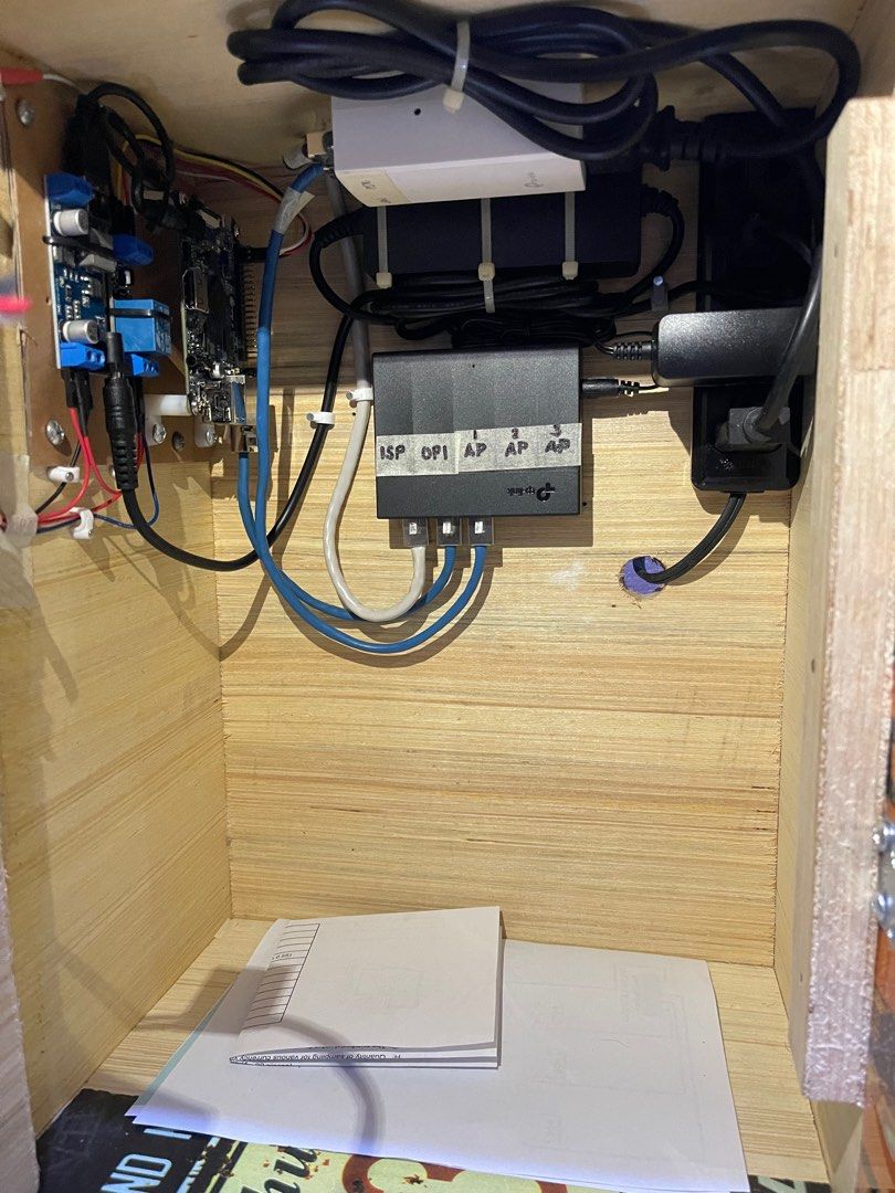 PISO WIFI VENDO MACHINE, Computers & Tech, Office & Business Technology ...