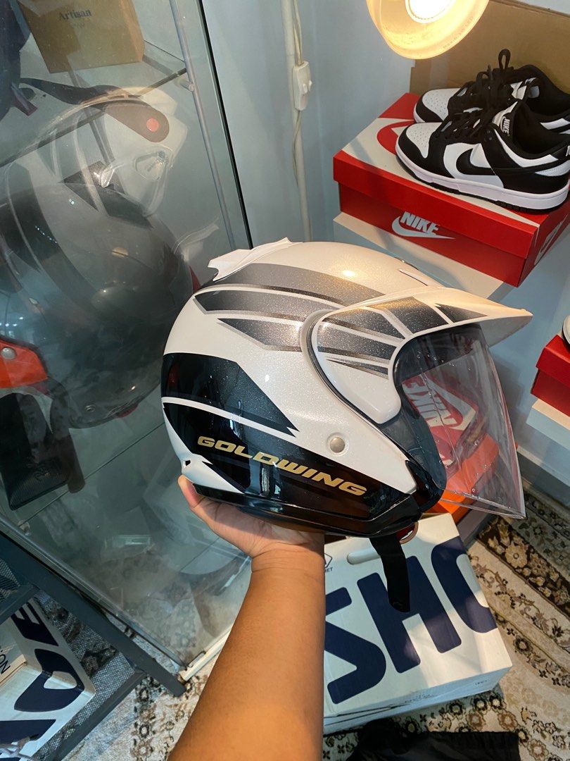 Shoei jf2 goldwing, Motorbikes on Carousell