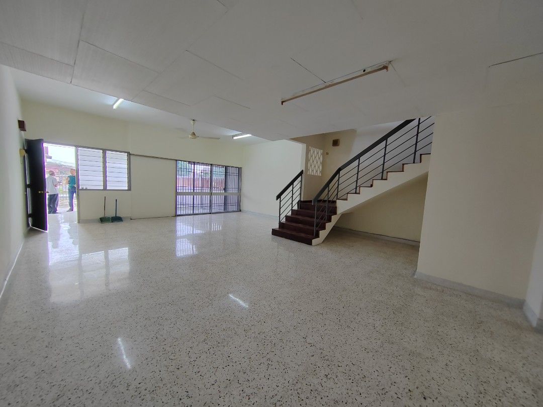 Taman chi liung klang house for sale, Looking For on Carousell