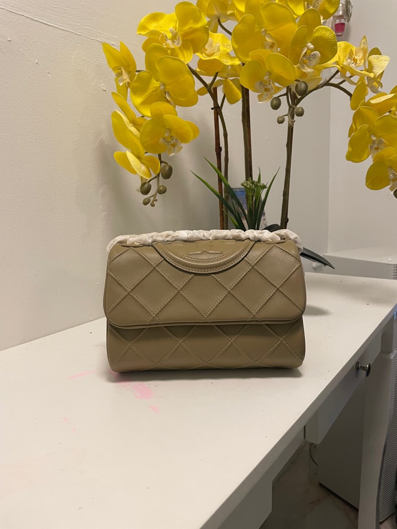 Tory Burch Fleming Soft Shoulder Bag (Small) in Pebblestone, Luxury ...