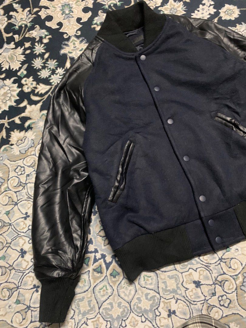 Uniqlo varsity, Women's Fashion, Activewear on Carousell