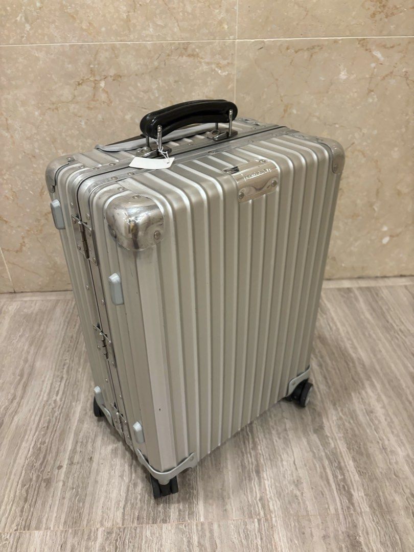 36L RIMOWA Classic Flight Cabin size, Hobbies & Toys, Travel, Luggage ...