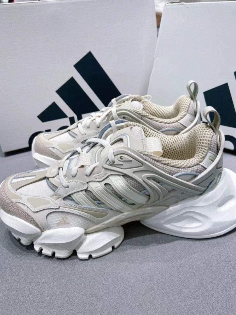 【全新正貨】adidas XLG Runner Deluxe 休閒鞋 米色 男女同款, 女裝, 鞋, 波鞋 - Carousell