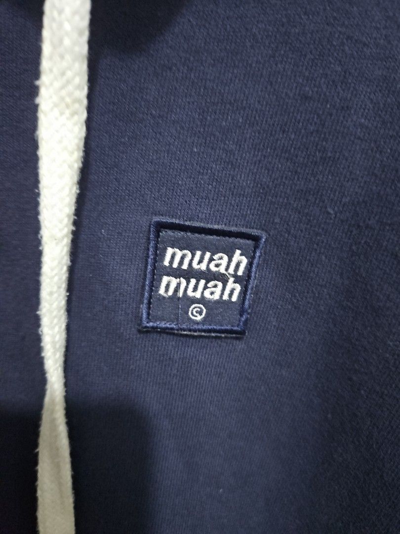 Muah muah hoodie zipper size XL, Fesyen Pria, Pakaian , Baju Luaran di ...
