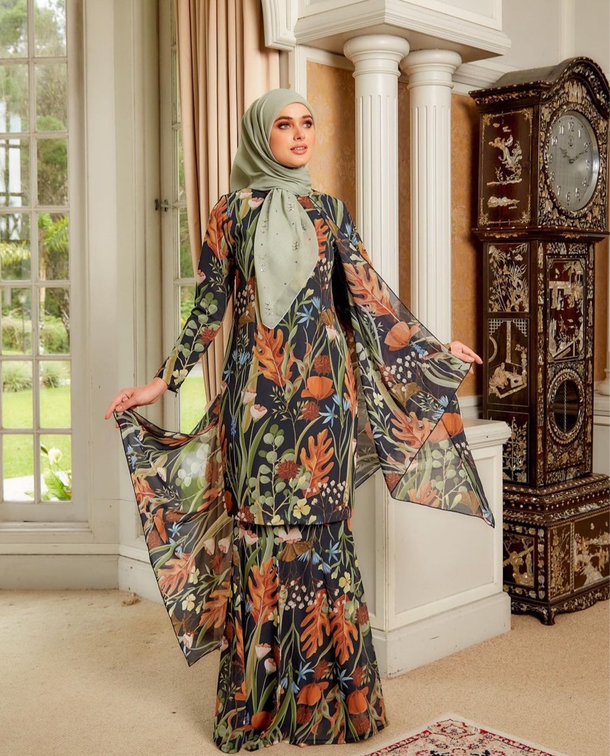 NADZRI MORSHIDI, Women's Fashion, Muslimah Fashion, Baju Kurung & sets ...