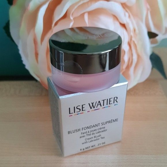 NEW Lise Watier cream blush CORAIL, Kesehatan & Kecantikan, Rias Wajah ...