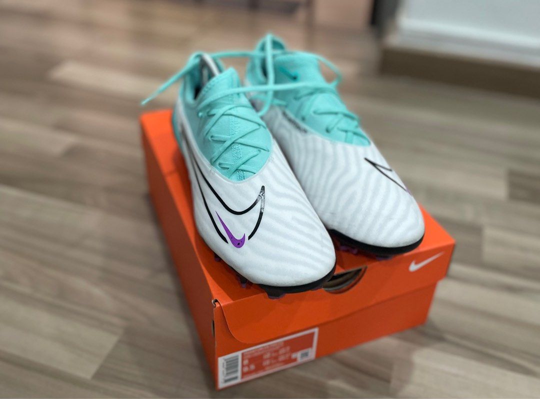 Nike phantom GX Pro, Men's Fashion, Footwear, Sneakers on Carousell