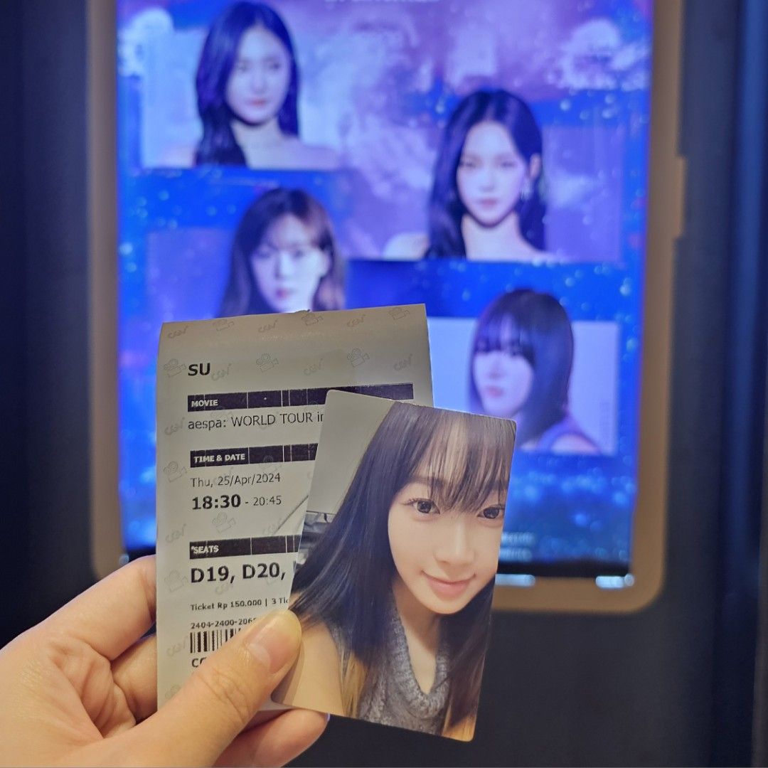 Photocard Giselle aespa CGV, K-Wave di Carousell
