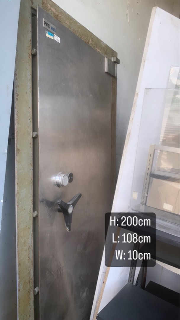 proect door vault, Furniture & Home Living, Office Furniture & Fixtures ...