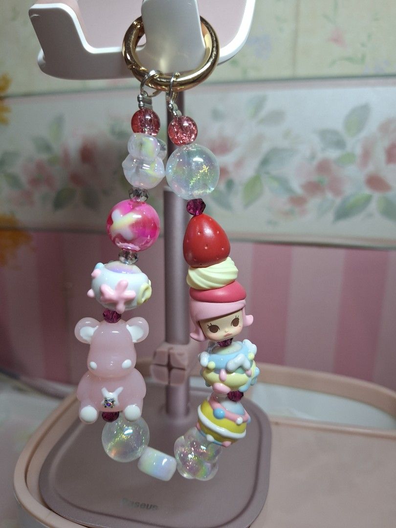 READY Phone Strap Bag Charm Luxury Popmart Original Molly, Barang Mewah ...