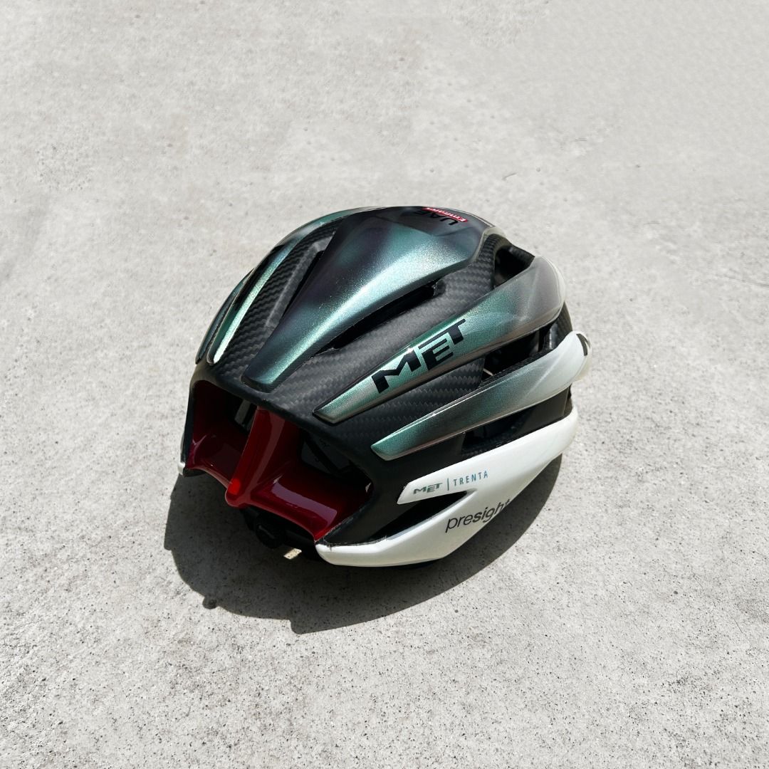 Team UAE Emirates 2024 x MET Trenta 3K Carbon Limited Edition helmet ...