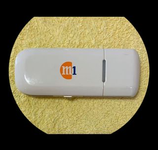 ViewQwest Modem GPON ONT (CDT101), Computers & Tech, Parts ...