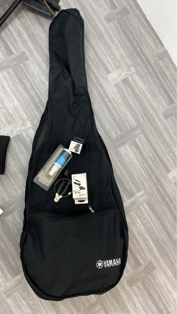 Yamaha 310, Hobbies & Toys, Music & Media, Musical Instruments on Carousell