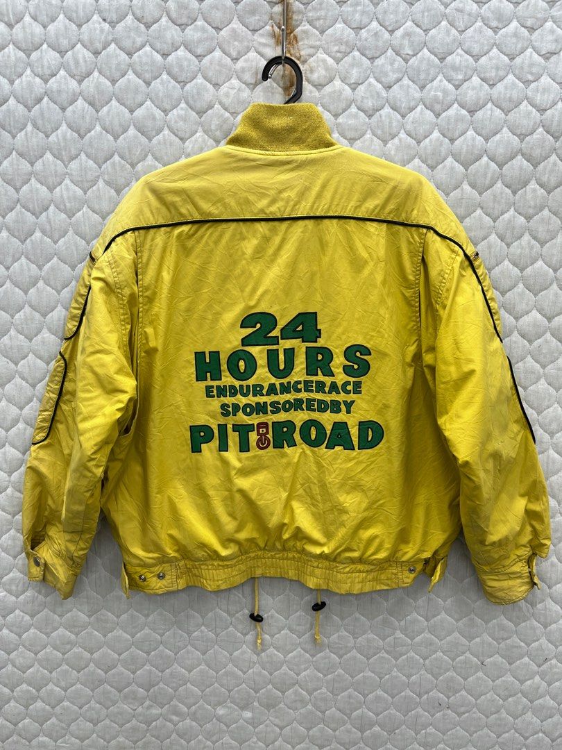 A(32). F1 CIRCUS PIT ROAD JACKET, Men's Fashion, Coats, Jackets and ...
