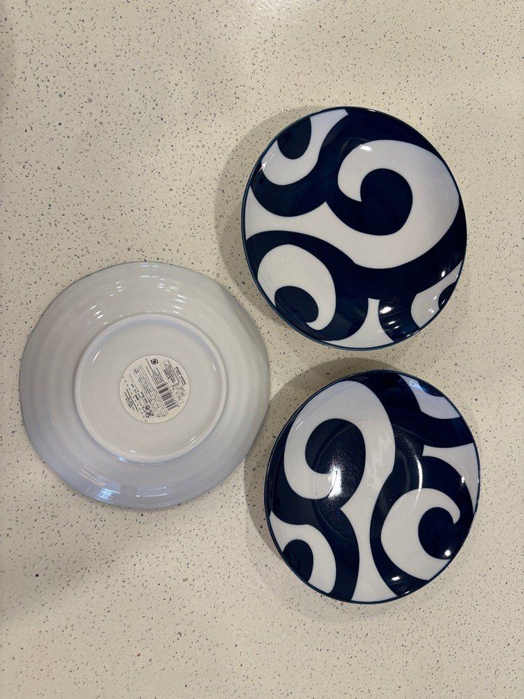 Daiso plate, Furniture & Home Living, Kitchenware & Tableware ...