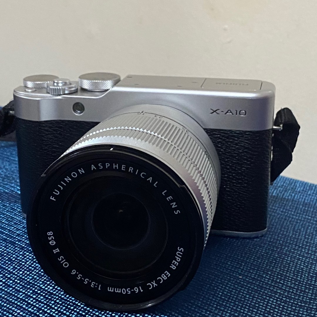 Fujifilm x-a10 Camera, Photography, Cameras on Carousell