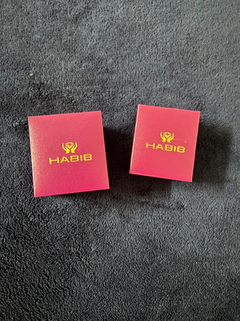 Habib box (Pendant) , Luxury, Accessories on Carousell