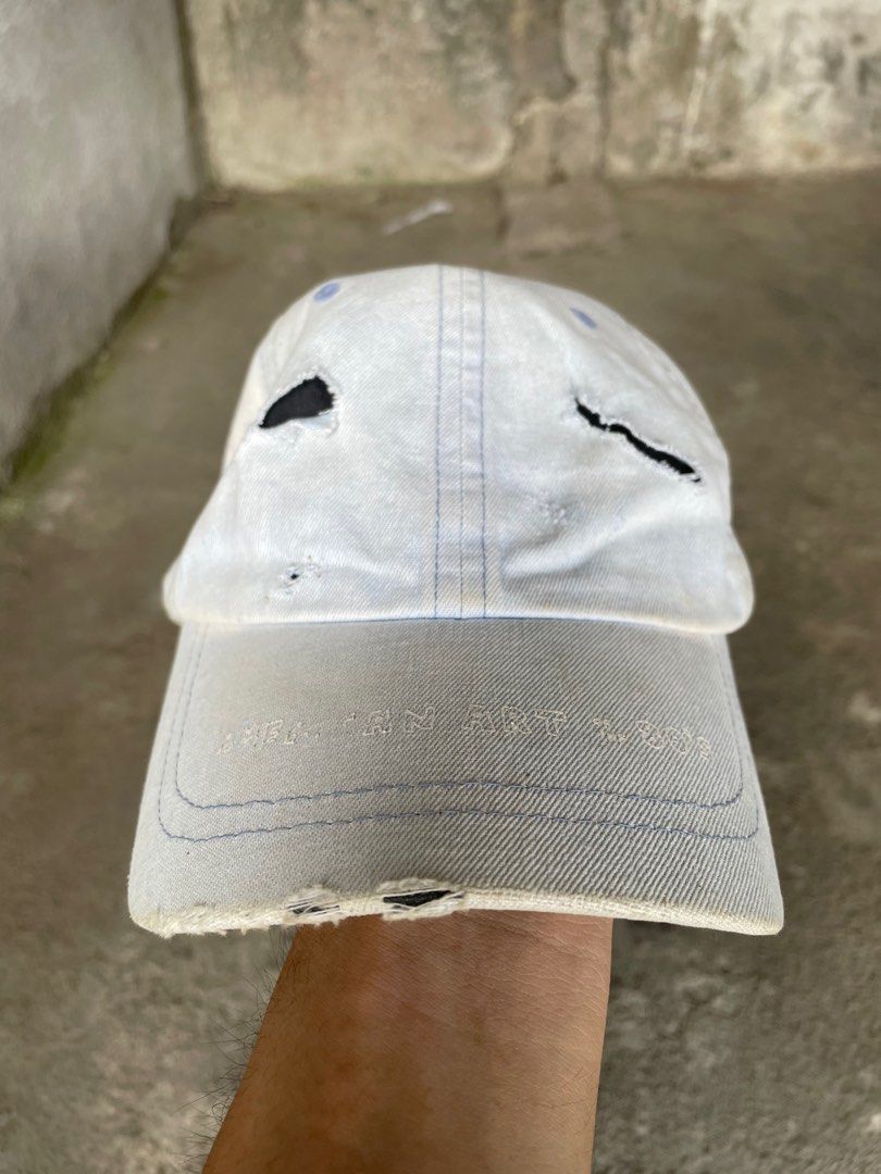 KEITH HARING Wash Denim Cap, Fesyen Pria, Aksesoris, Topi di Carousell