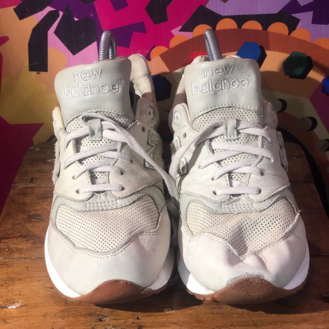 New balance 999 minus tertera, Fesyen Pria, Sepatu , Sneakers di Carousell