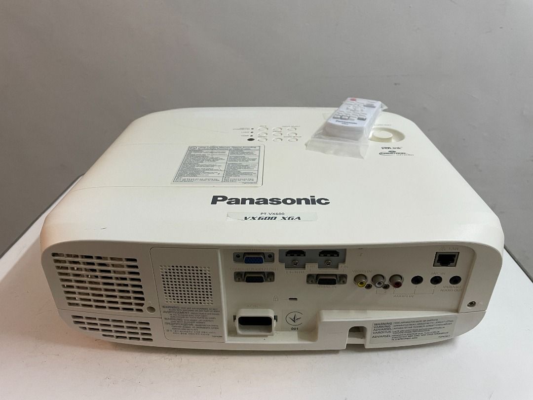 Panasonic PT-VX600N Projector 投影機 5500流明 HDMI 新燈 高流明, 家庭電器, 電視 & 其他娛樂 ...