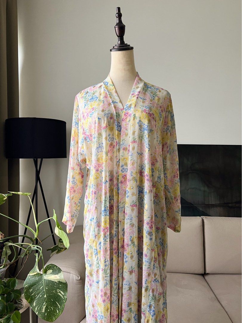 [RENT] Maslea Kebaya Wan Nen + Kain Ikat + Embroidered Shawl, Women's ...