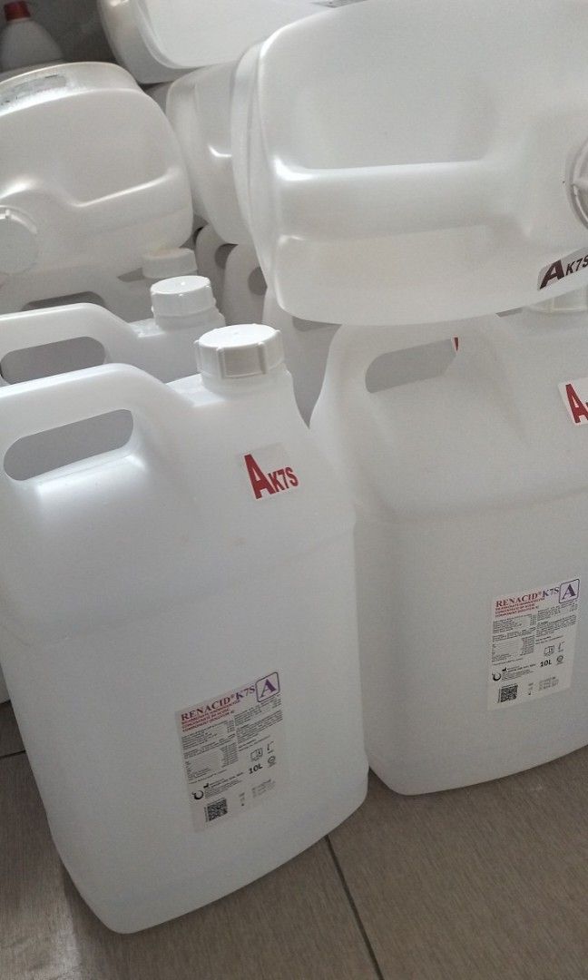 Tong botol 10 Liter, Furniture & Home Living, Cleaning & Homecare ...