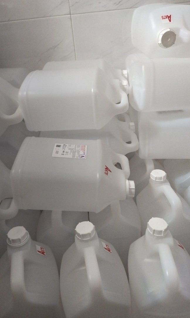 Tong botol 10 Liter, Furniture & Home Living, Cleaning & Homecare ...