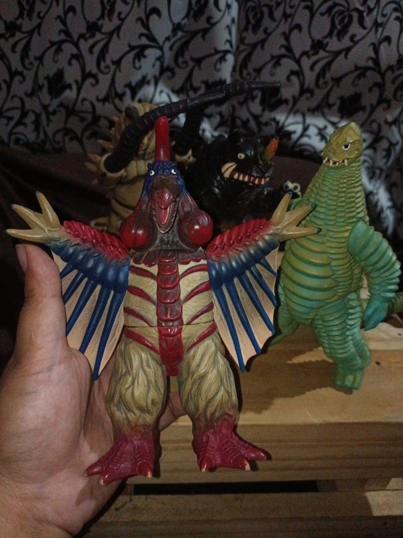 ULTRA MONSTERS, Hobbies & Toys, Toys & Games on Carousell