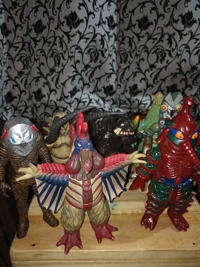 ULTRA MONSTERS, Hobbies & Toys, Toys & Games on Carousell