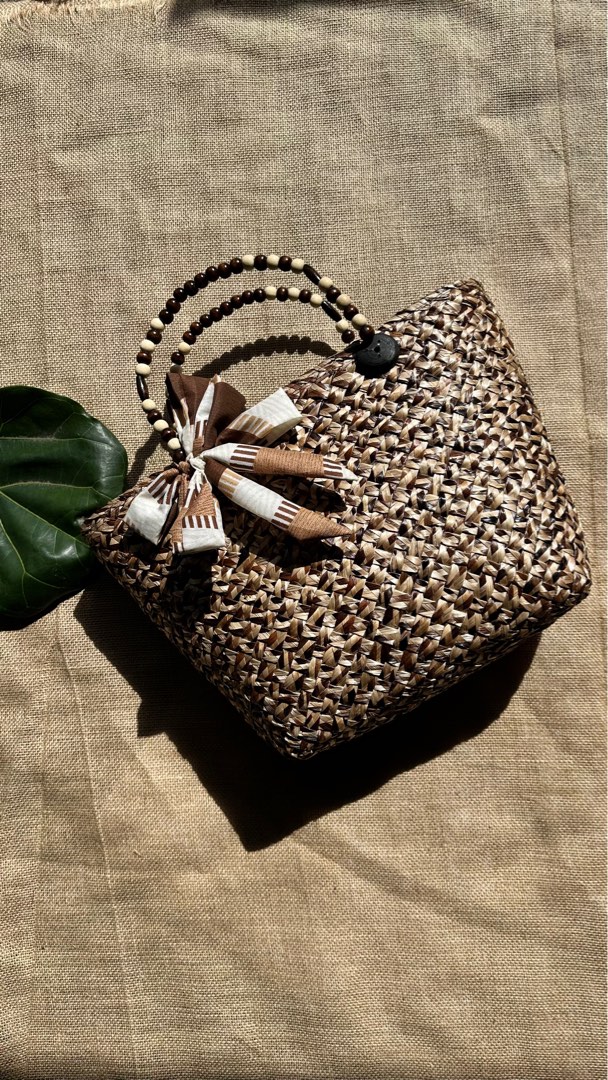 Brown Banig bag, Women's Fashion, Bags & Wallets, Beach Bags on Carousell