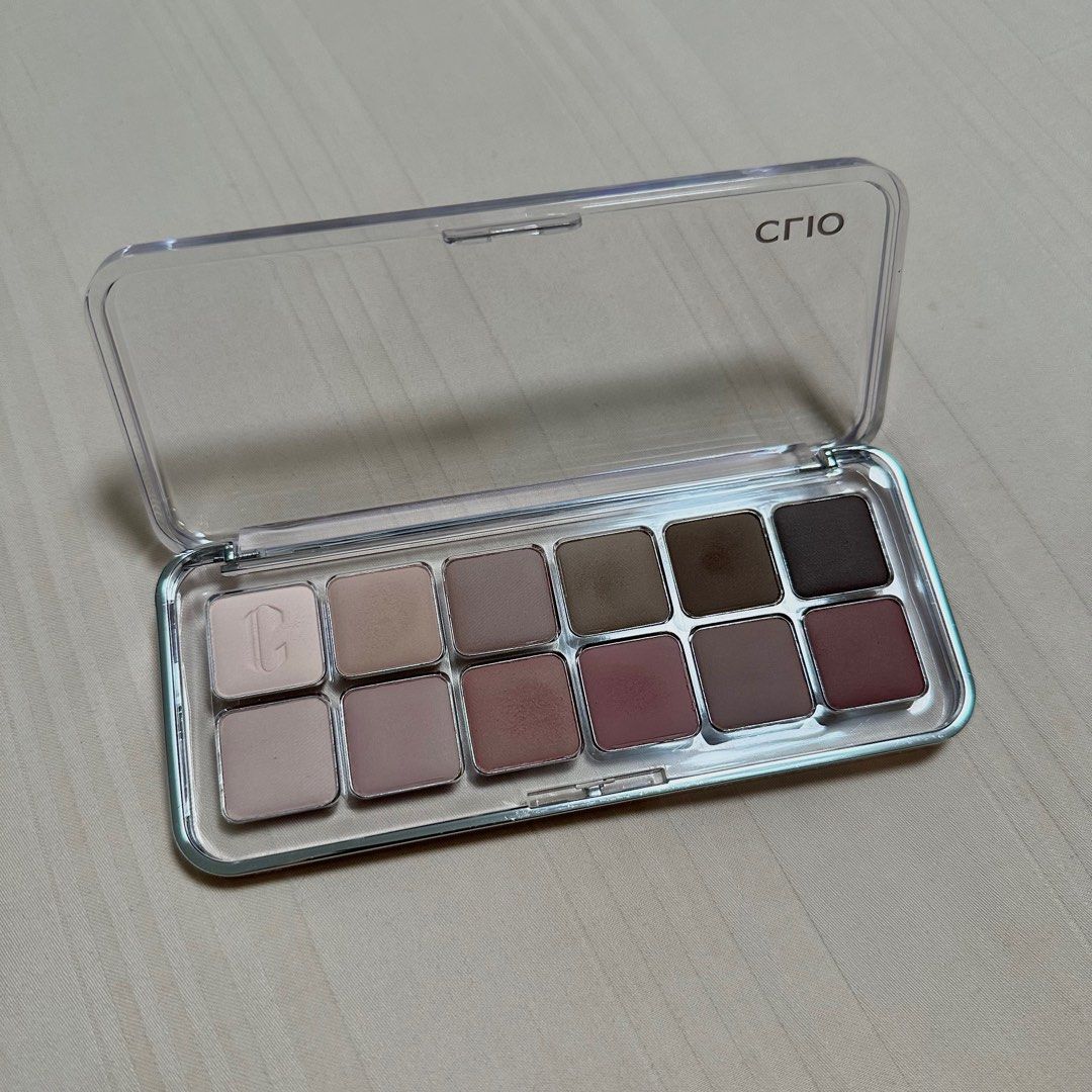 clio pro eye palette air in 03 mute library on Carousell