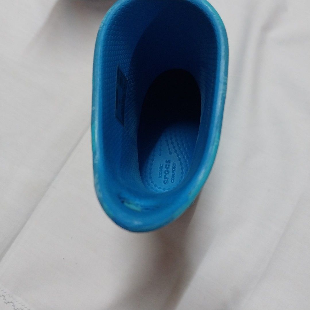 Crocs x Disney / Pixar Finding Dory Under the Sea Rain Boots. Unisex ...