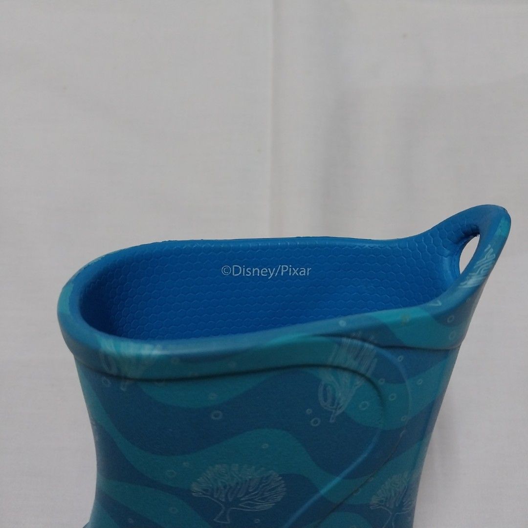 Crocs x Disney / Pixar Finding Dory Under the Sea Rain Boots. Unisex ...
