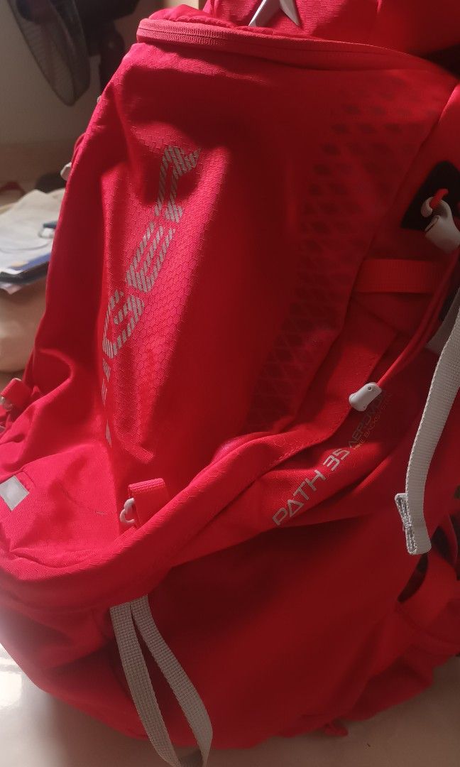 EIGER Carrier PATH 35+5 L Aerovoid Setara 45L Merah, Fesyen Pria, Tas ...