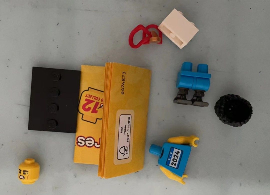 Lego 71045 Minifigures Series 25 Sprinter, Hobbies & Toys, Toys & Games ...