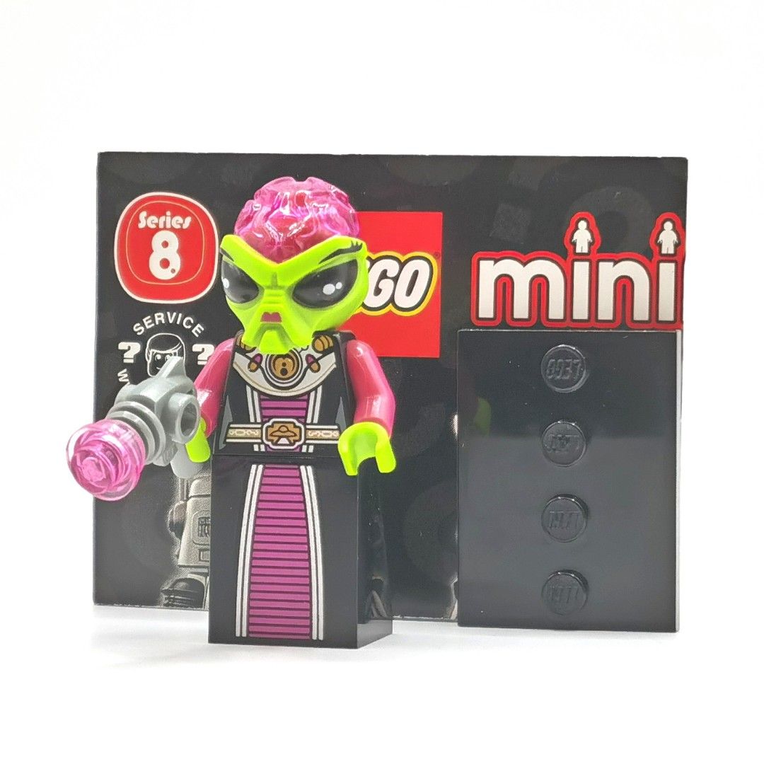 Lego 8833 Minifigures Series 8 Alien Villainess, Hobbies & Toys, Toys ...