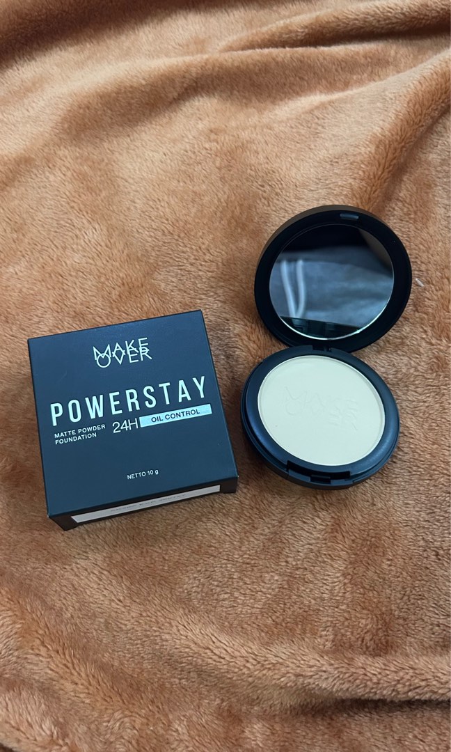 Makeover Powerstay Powder Foundation N30, Kesehatan & Kecantikan, Rias ...