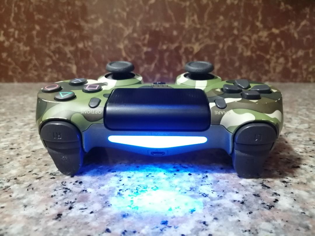 Original Dualshock 4 Green Camouflage (V2), Video Gaming, Gaming ...
