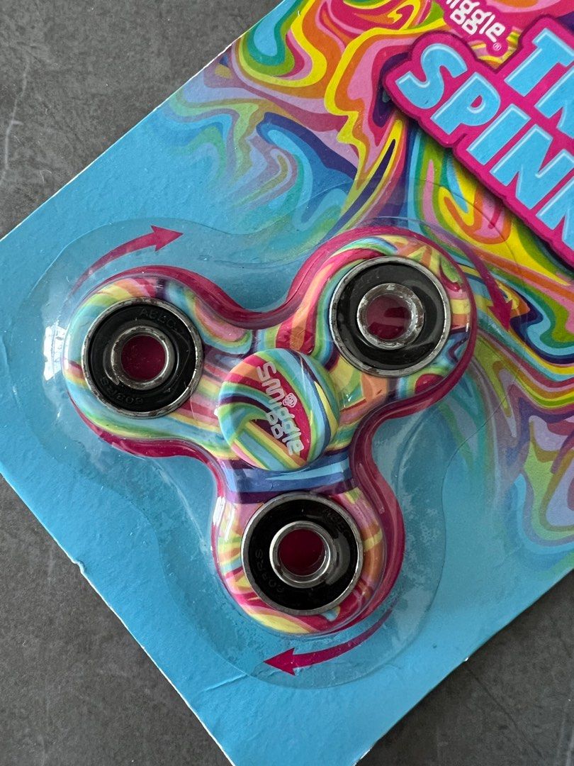 Original Smiggle Fidget Spinner, Hobbies & Toys, Toys & Games on Carousell