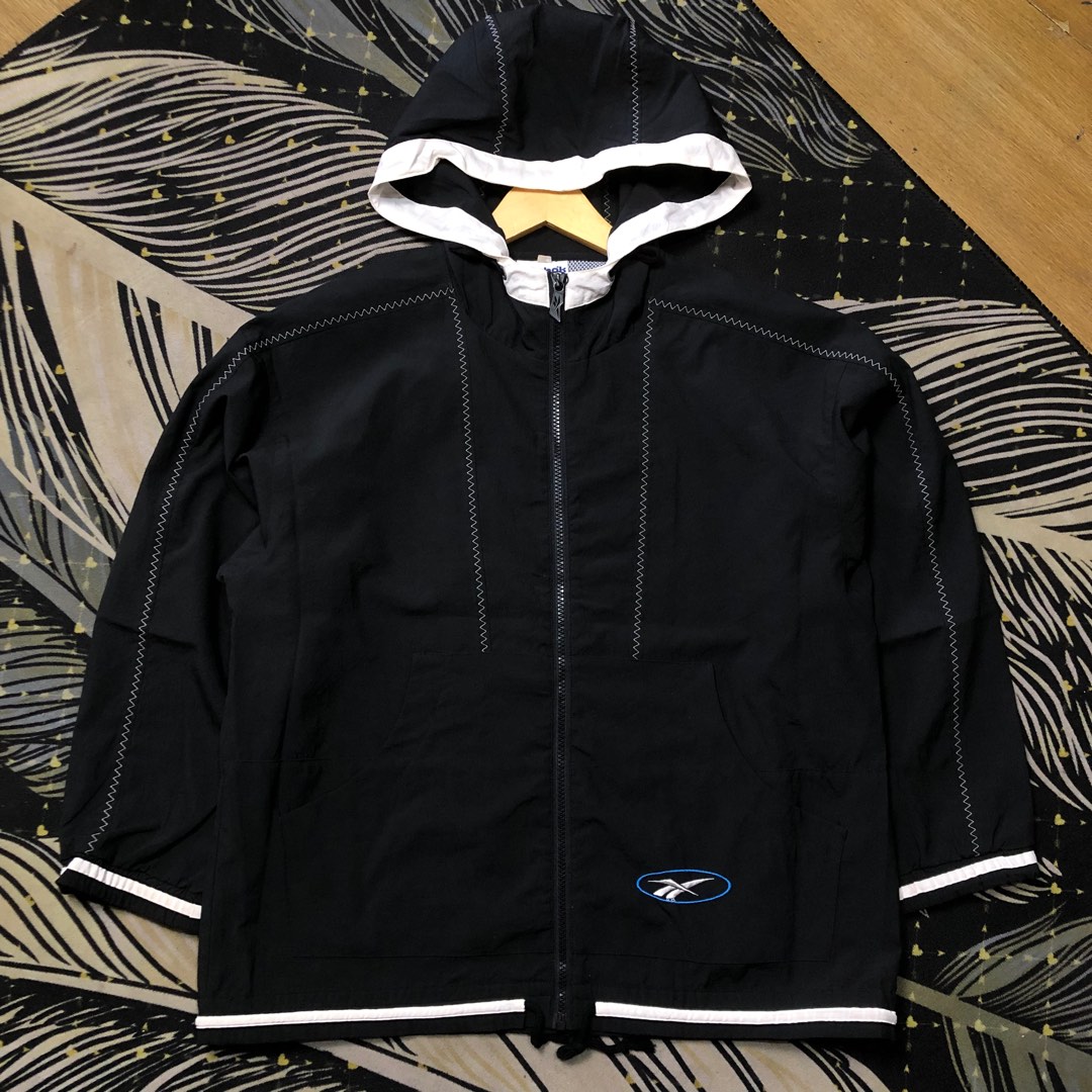 Reebok Jacket Vintage, Fesyen Pria, Pakaian , Baju Luaran di Carousell