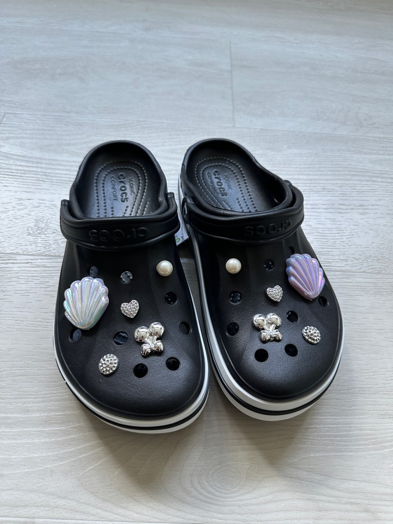 Sea Shell Jibbitz (2), Women's Fashion, Footwear, Shoe inserts on Carousell