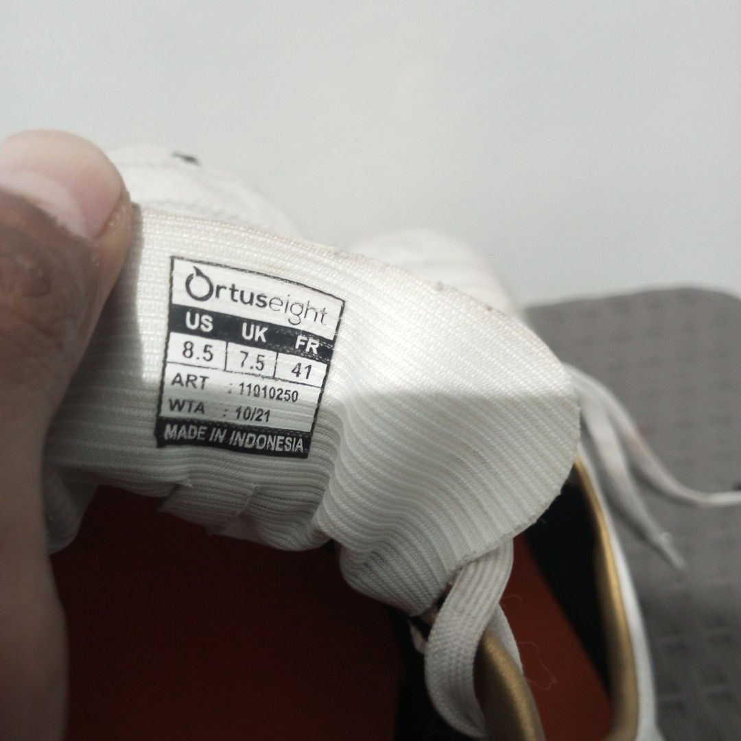 Sepatu Bola Ortus eight, Fesyen Pria, Sepatu , Lainnya di Carousell